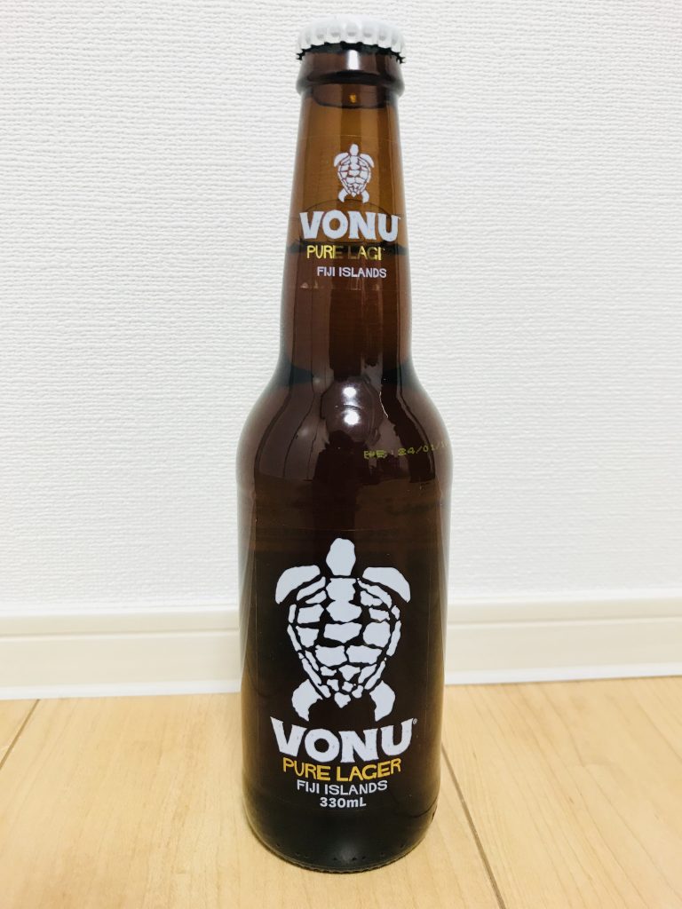 原産国フィジー共和国の『Vonu Pure Lager(ヴォヌ ピュア ラガー)』をボトルで飲んでみたが… | クラフトビールのことならビアナビ
