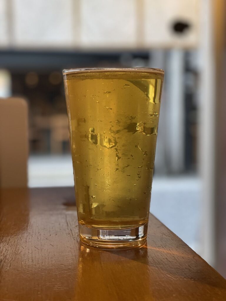 【静岡】バダスビアベース：「ラシャスサマーラガー」を樽で飲んでみました～ | クラフトビールのことならビアナビ